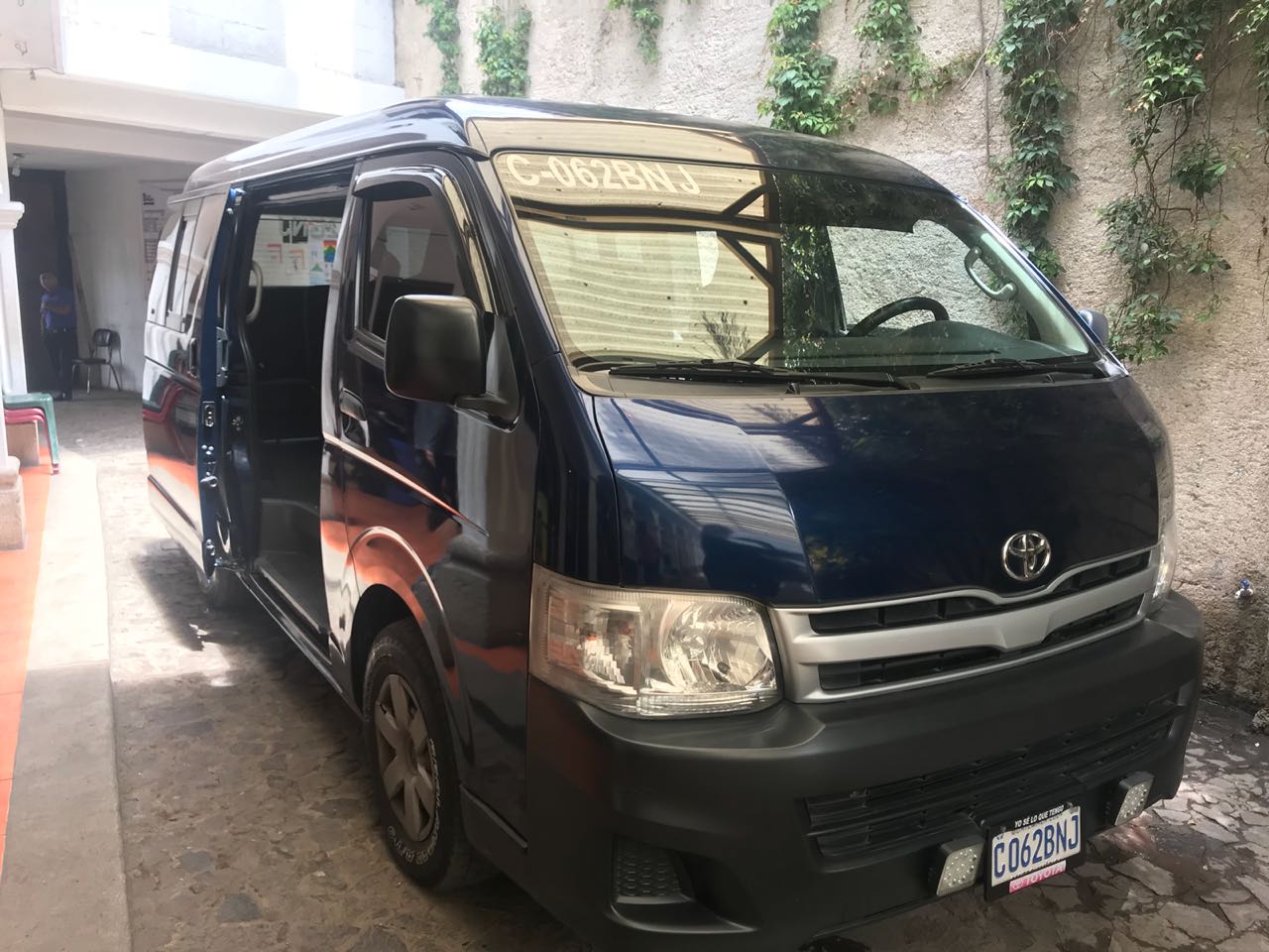 New microbus a sign of hope for Escuela Integrada - GRACES